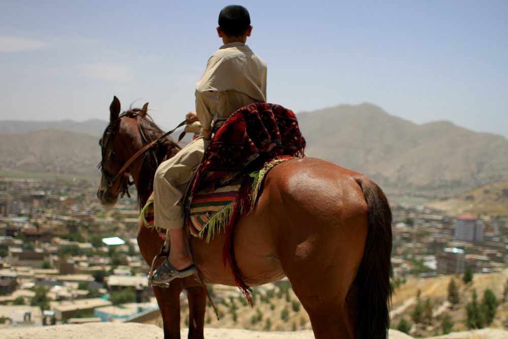 Wie lebt man an einem Ort wie Kabul? Jan Dimog, die Architektur und ein ...