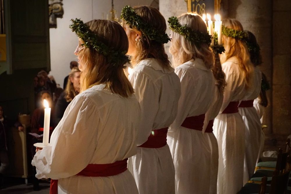 Wie das Lucia-Fest in Visby auf Gotland gefeiert wird | Schweden